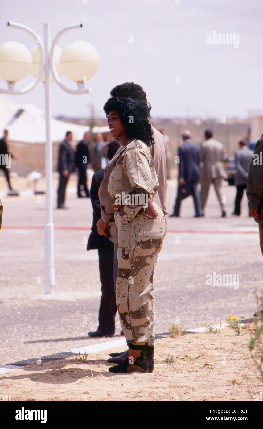 Muammar gaddafi and body guards Banque de photographies et d’images à ...