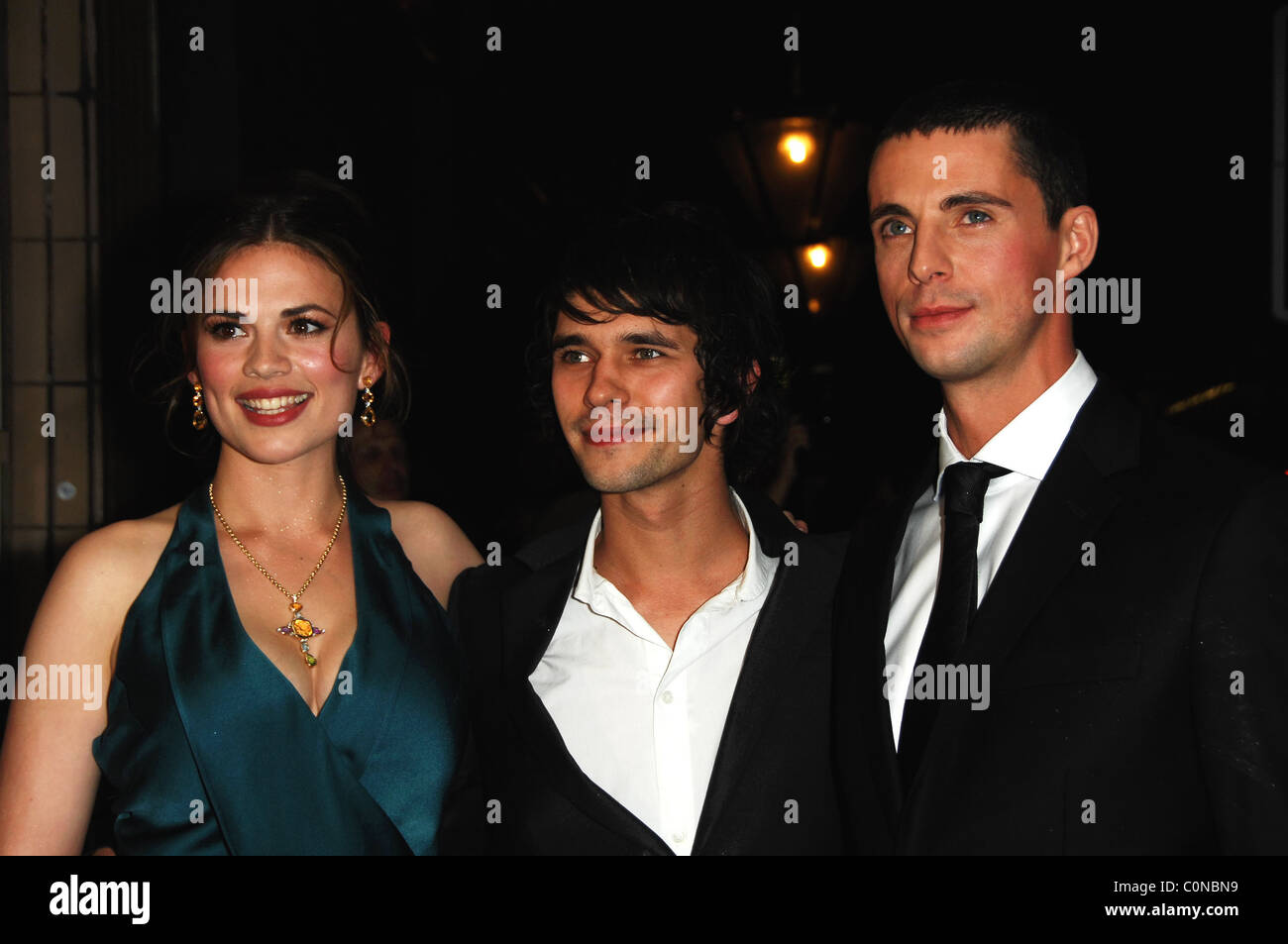 Hayley Atwell, Matthew Goode et Ben Wishaw Premiere de "Brideshead ...