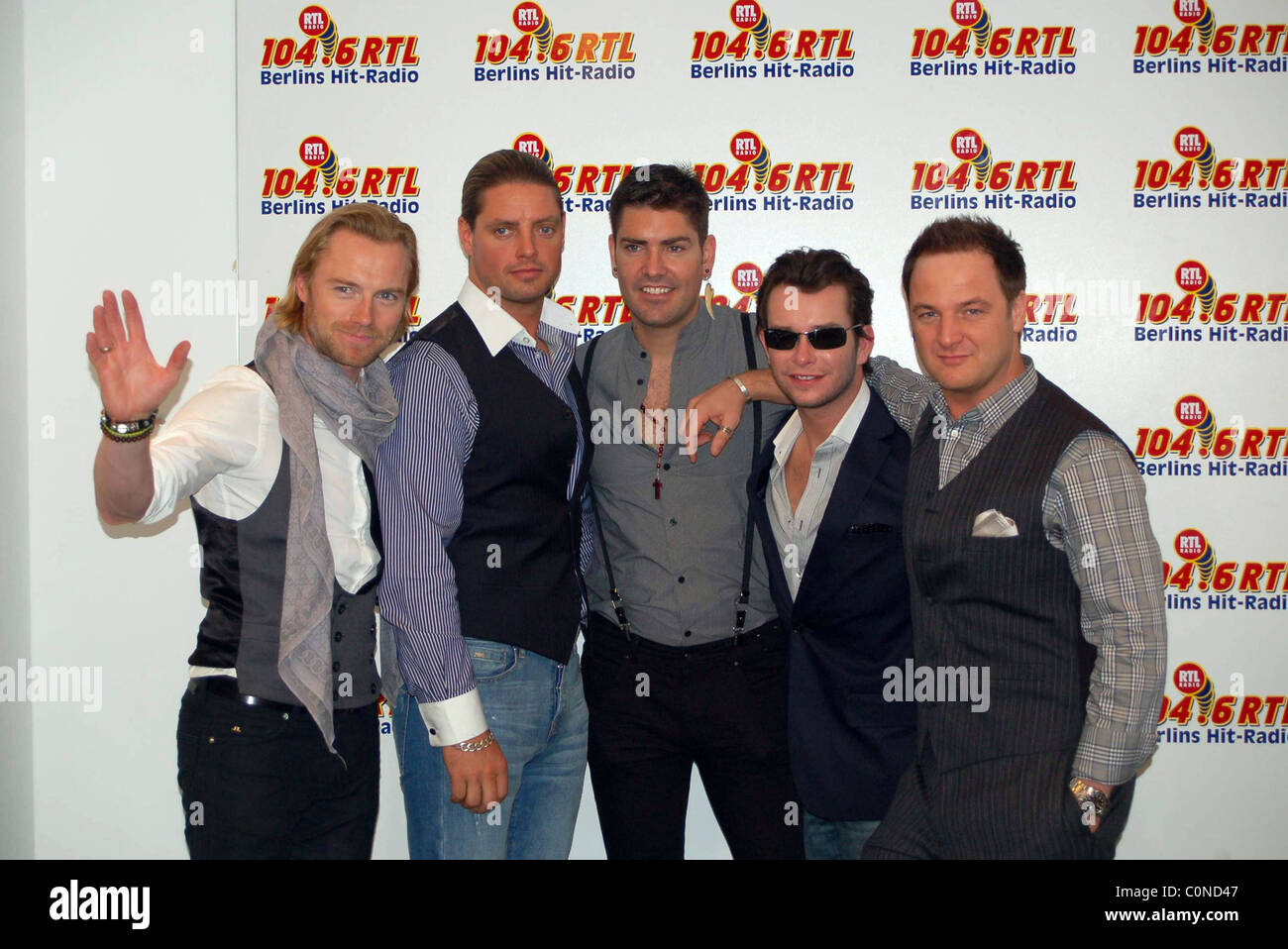 Ronan Keating, Keith Duffy, Shane Lynch, Stephen Gately et Mikey Graham ...