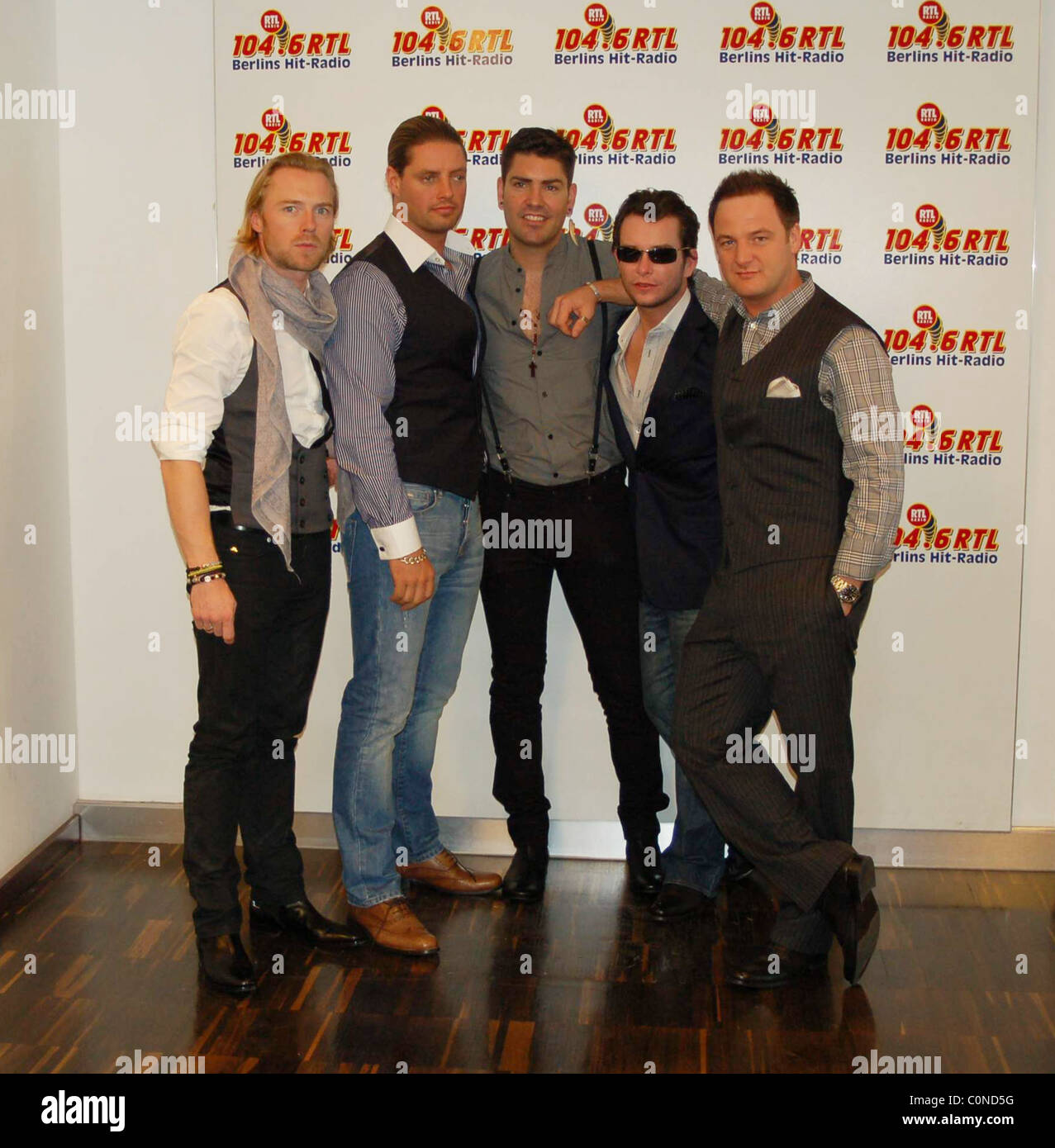 Ronan Keating, Keith Duffy, Shane Lynch, Stephen Gately et Mikey Graham ...