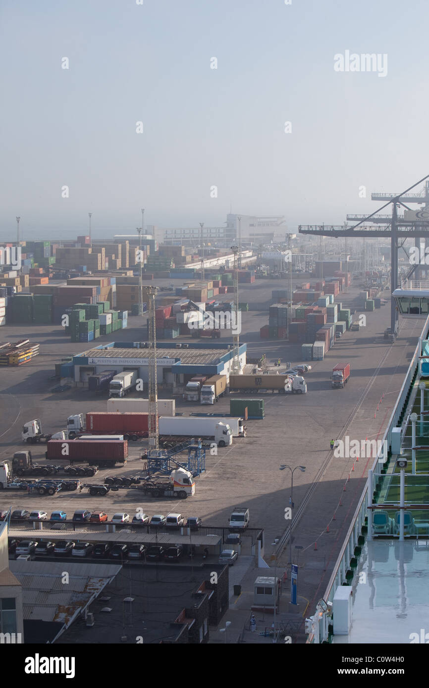 Container port cadiz Banque de photographies et d’images à haute ...
