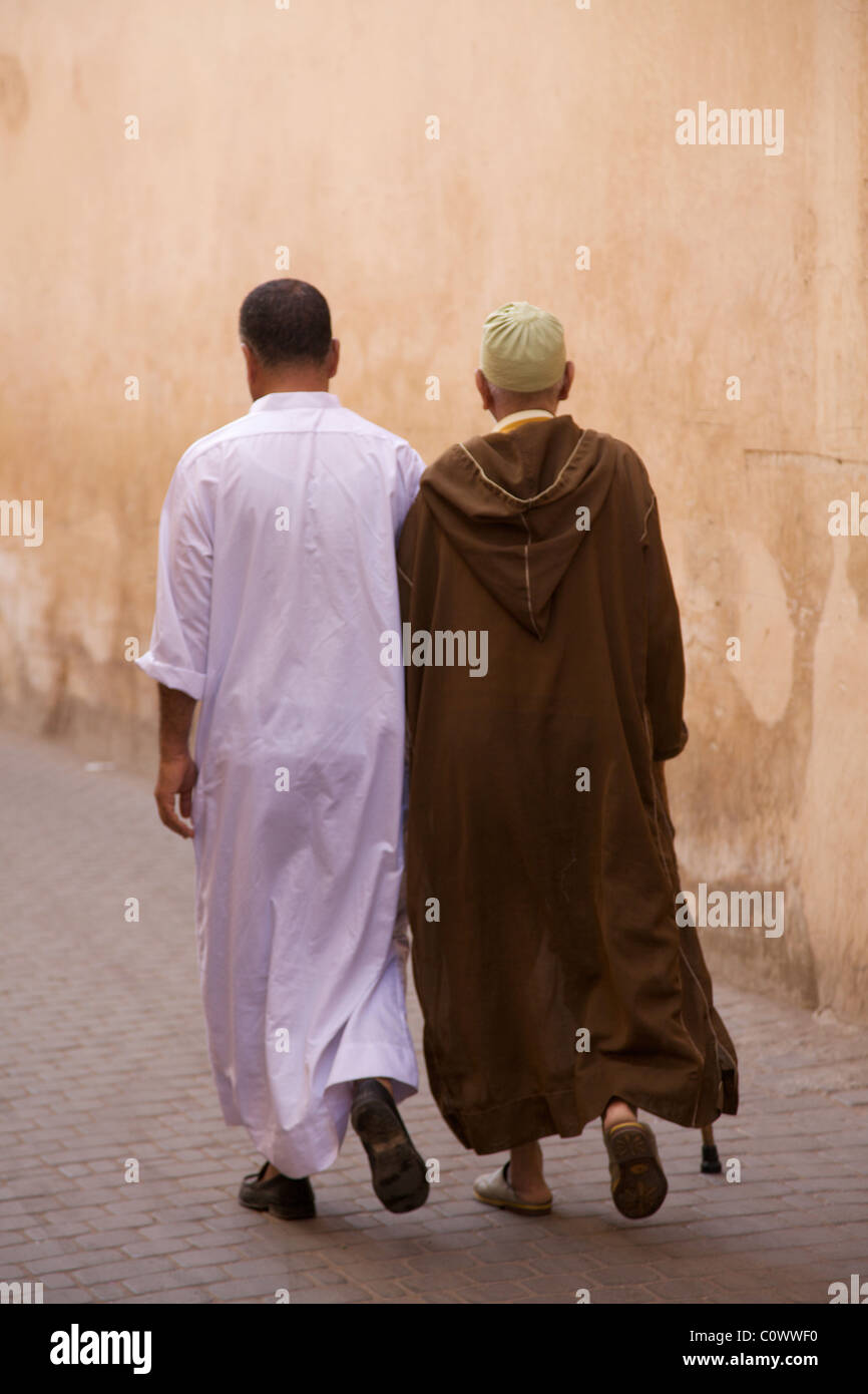 Gandoura homme marrakech Banque de photographies et d’images à haute ...