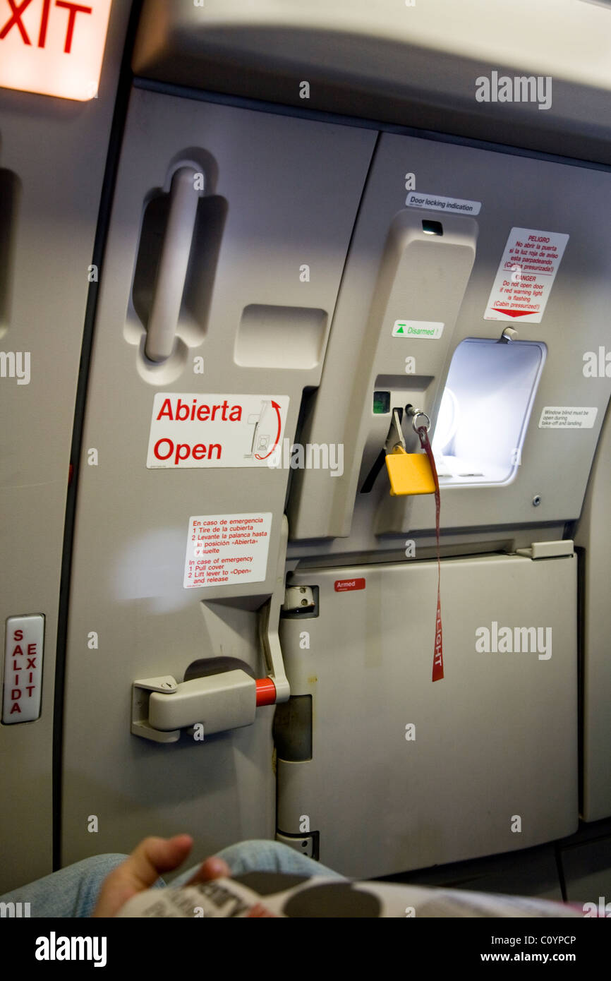 Exit row emergency exit door Banque de photographies et d’images à ...