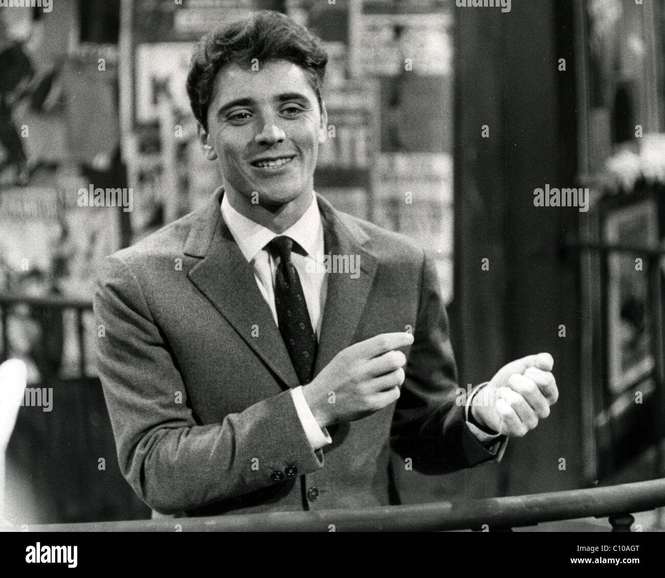 SACHA DISTEL (1933-2004) chanteuse française en 1956 Photo Stock - Alamy