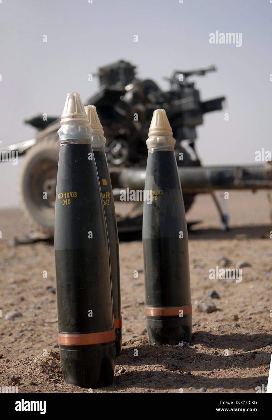 105mm shells Banque de photographies et d’images à haute résolution - Alamy