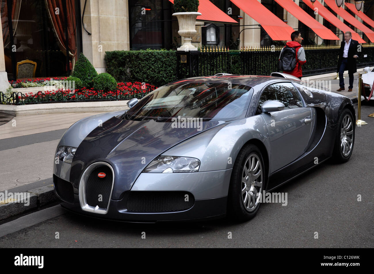 Veyron bugatti supercar paris Banque de photographies et d’images à ...