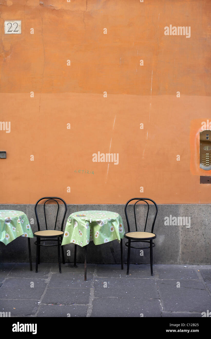 Cafe table rome Banque de photographies et d’images à haute résolution ...