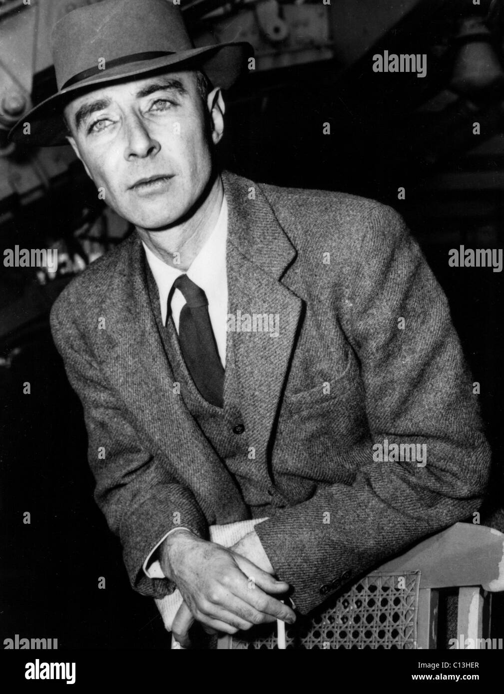 Robert oppenheimer portrait Banque de photographies et d’images à haute ...