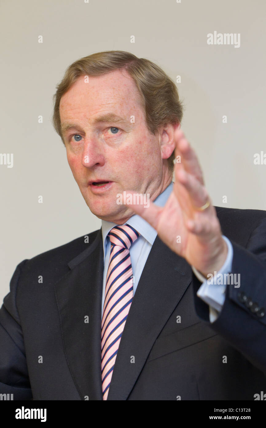 Enda kenny Banque de photographies et d’images à haute résolution - Alamy