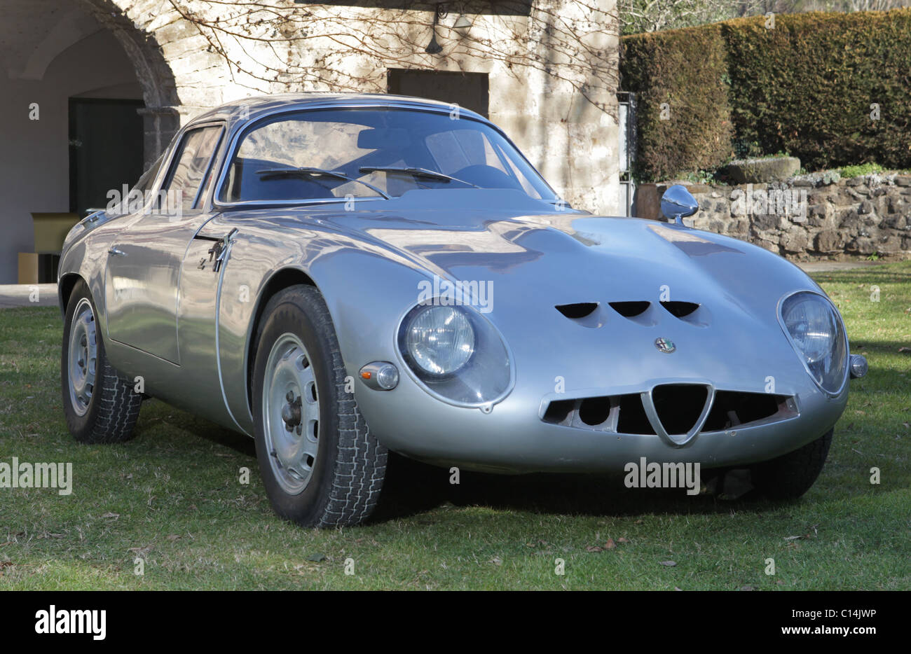 Alfa romeo giulia tz Banque de photographies et d’images à haute ...