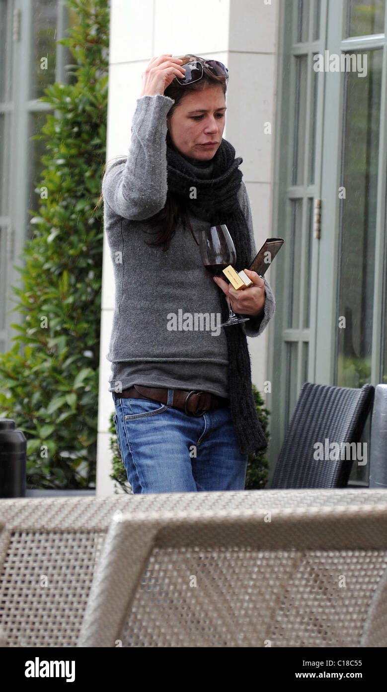 Maura tierney Banque de photographies et d’images à haute résolution ...