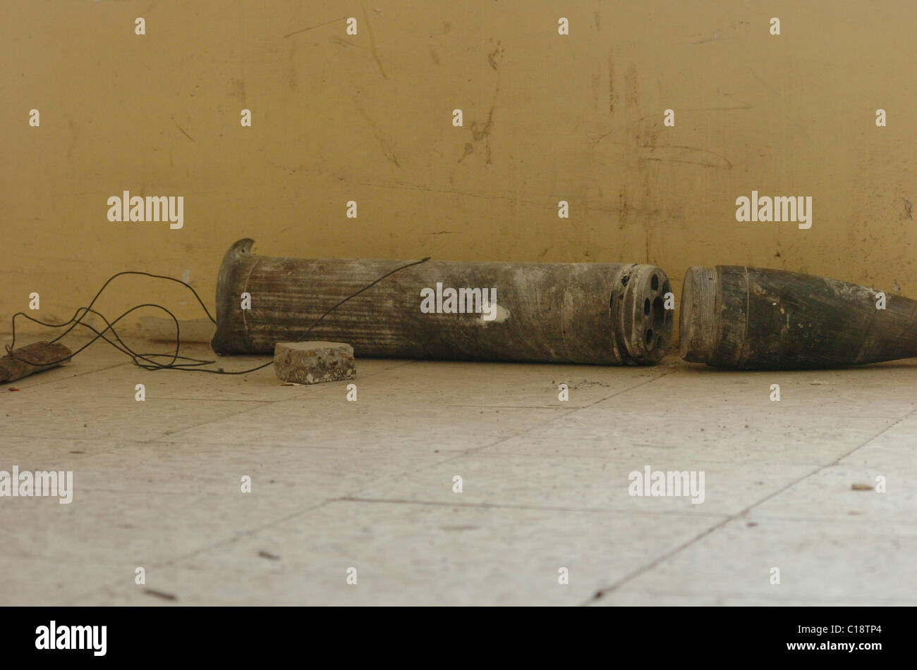 Improvised explosive device ied Banque de photographies et d’images à ...
