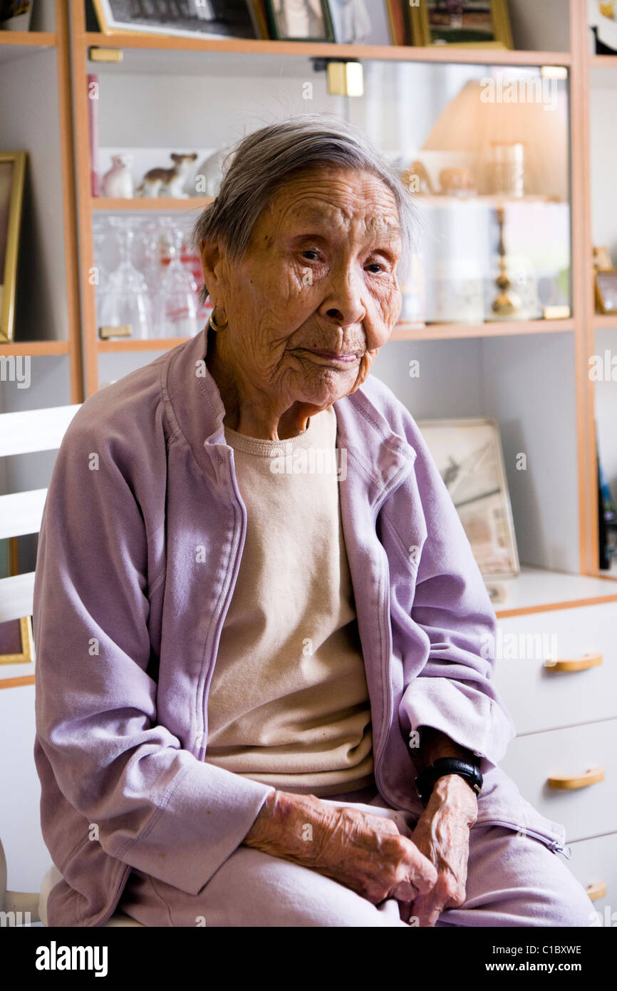 90 ans 95 ans Banque de photographies et d’images à haute résolution ...