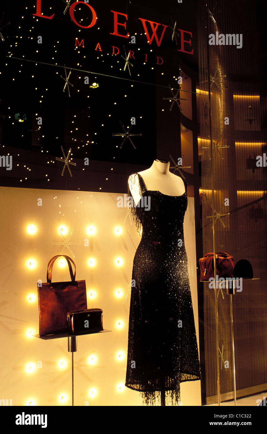 Loewe paris Banque de photographies et d’images à haute résolution - Alamy
