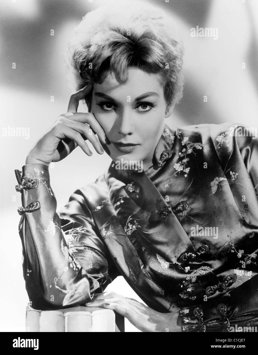 Kim novak portrait Banque de photographies et d’images à haute ...