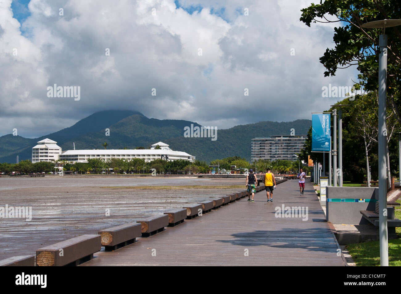 Promenade de l'Esplanade, Cairns, Queensland, Australie Photo Stock - Alamy