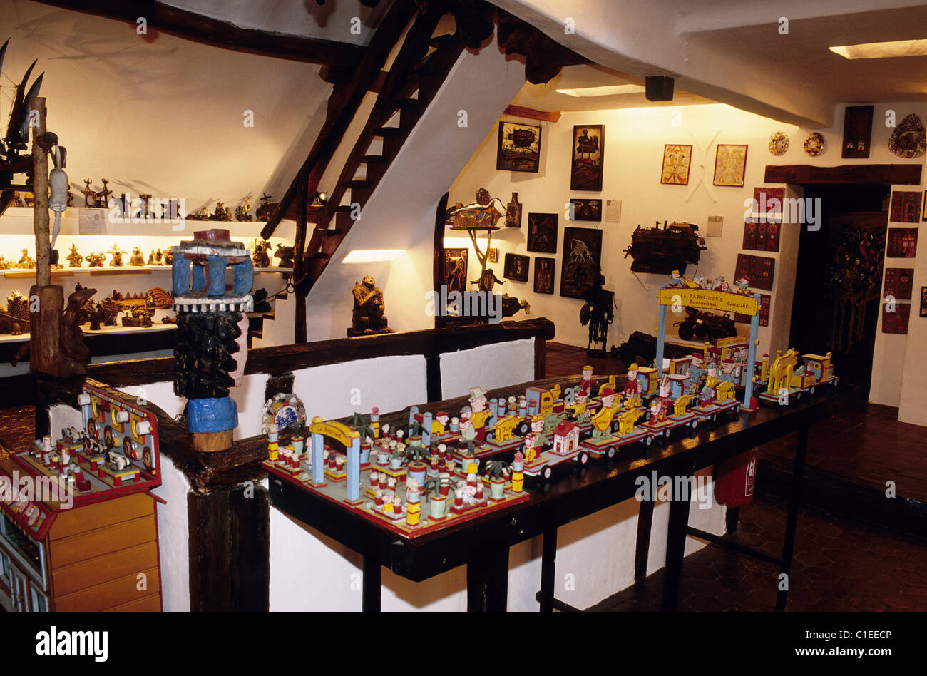 La France, l'Yonne, village de Dicy, La Fabuloserie, Musée d'art hors ...