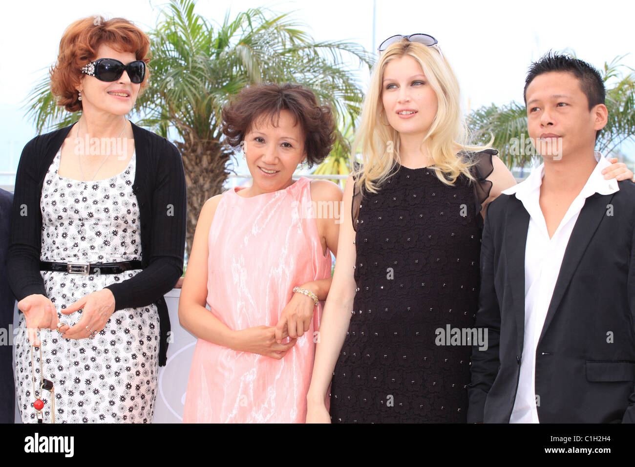 Lu Yi-Ching, Fanny Ardant, Lu Yi-Ching, Laetitia Casta et Kang-sheng Lee 2009 Cannes ...