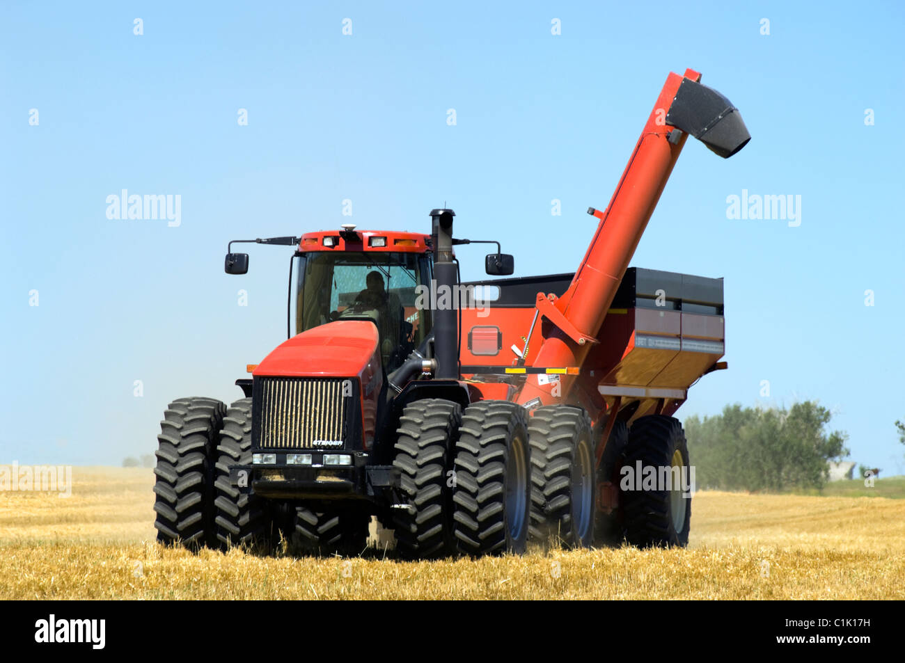 Remorque de tracteur agricole Banque de photographies et d’images à ...