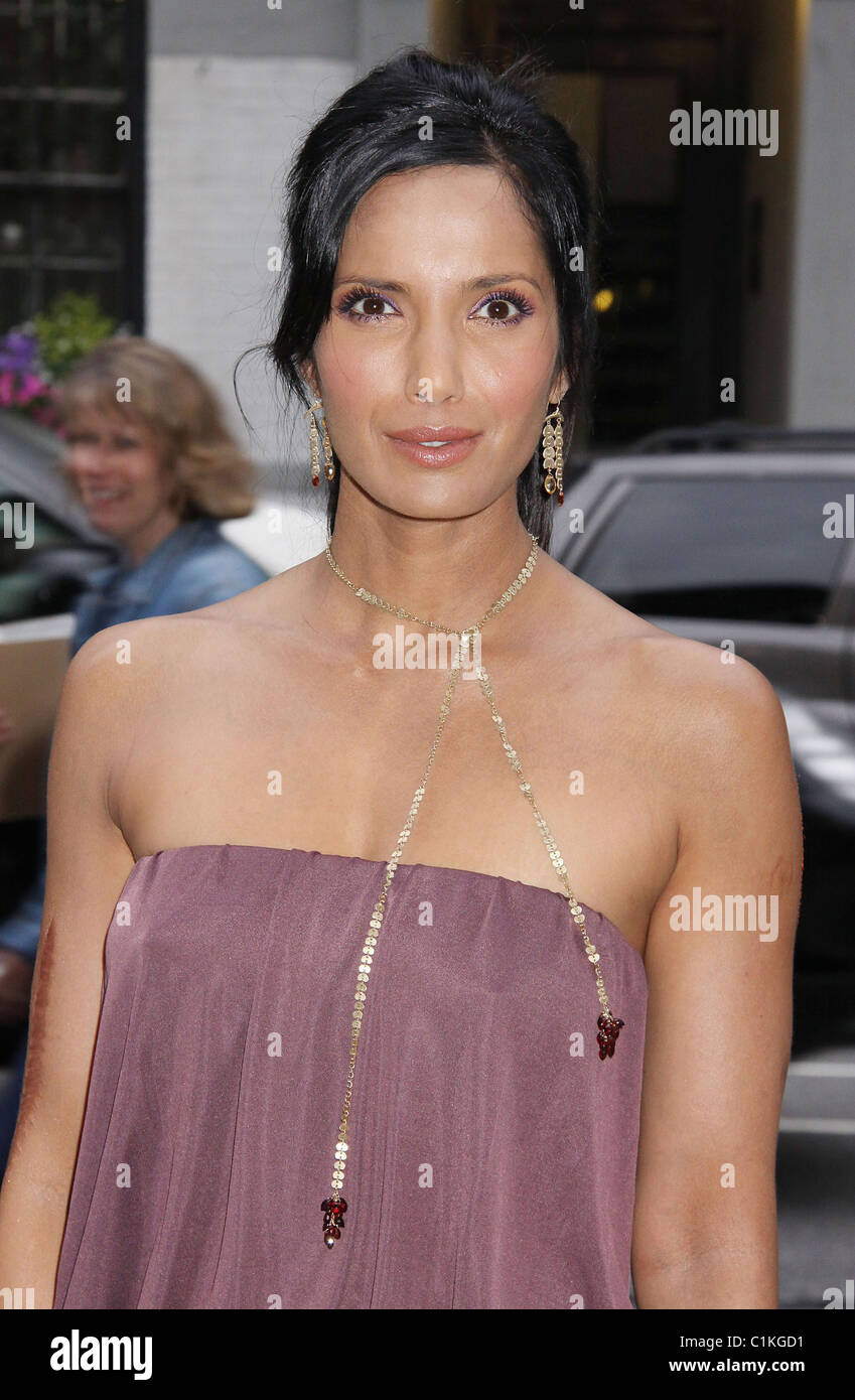 Padma Lakshmi Le 6e Gala annuel de la Fondation Wayuu Taya tenue à la ...