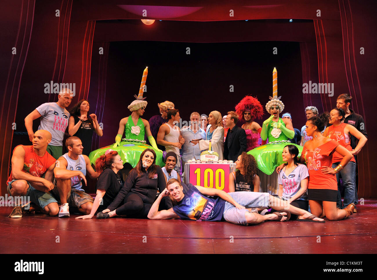 Jason Donovan, Tony Sheldon, Oliver Thornton et Clive Carter Photocall ...