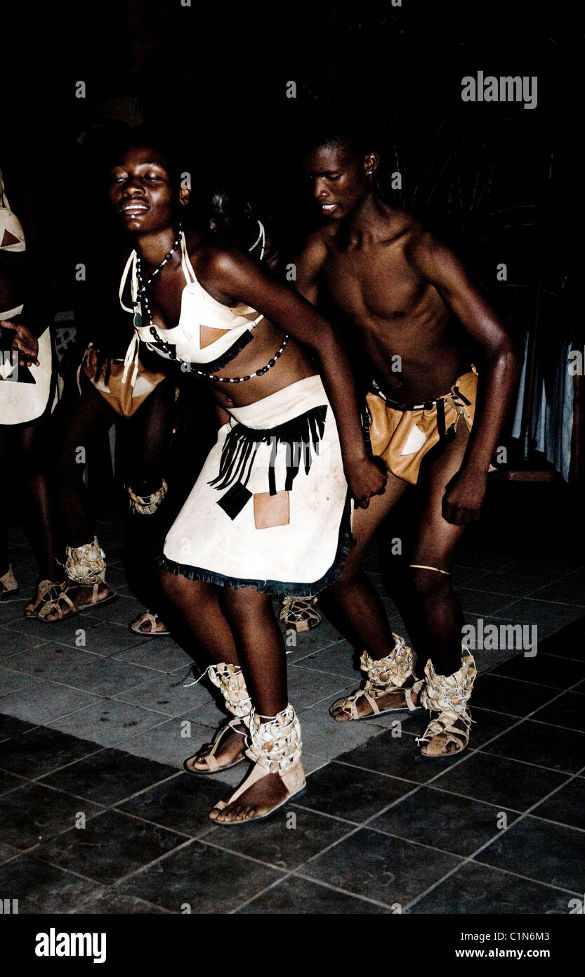 Traditional dancers botswana Banque de photographies et d’images à ...
