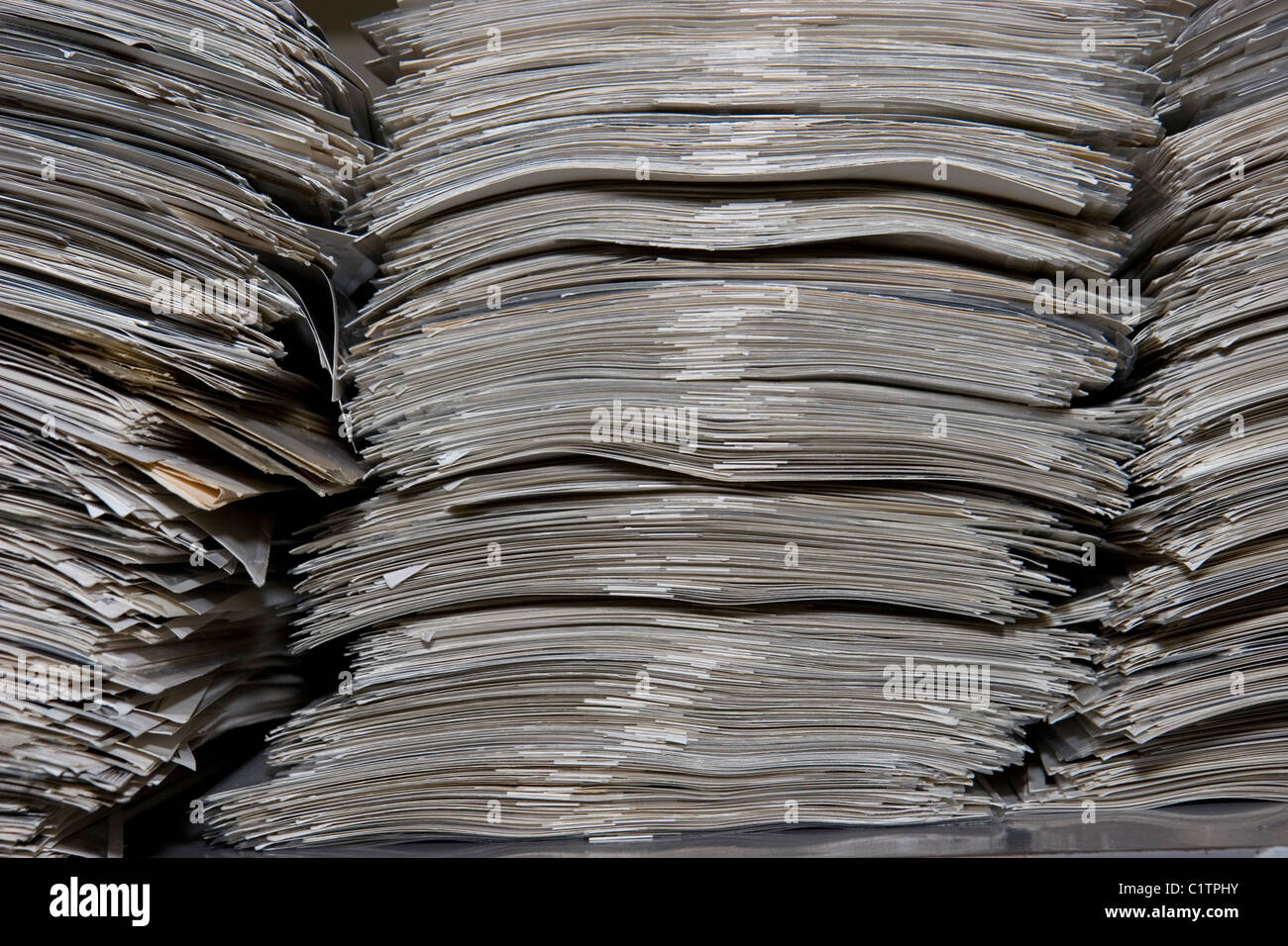 Pile De Feuilles De Papier Banque d'image et photos - Alamy