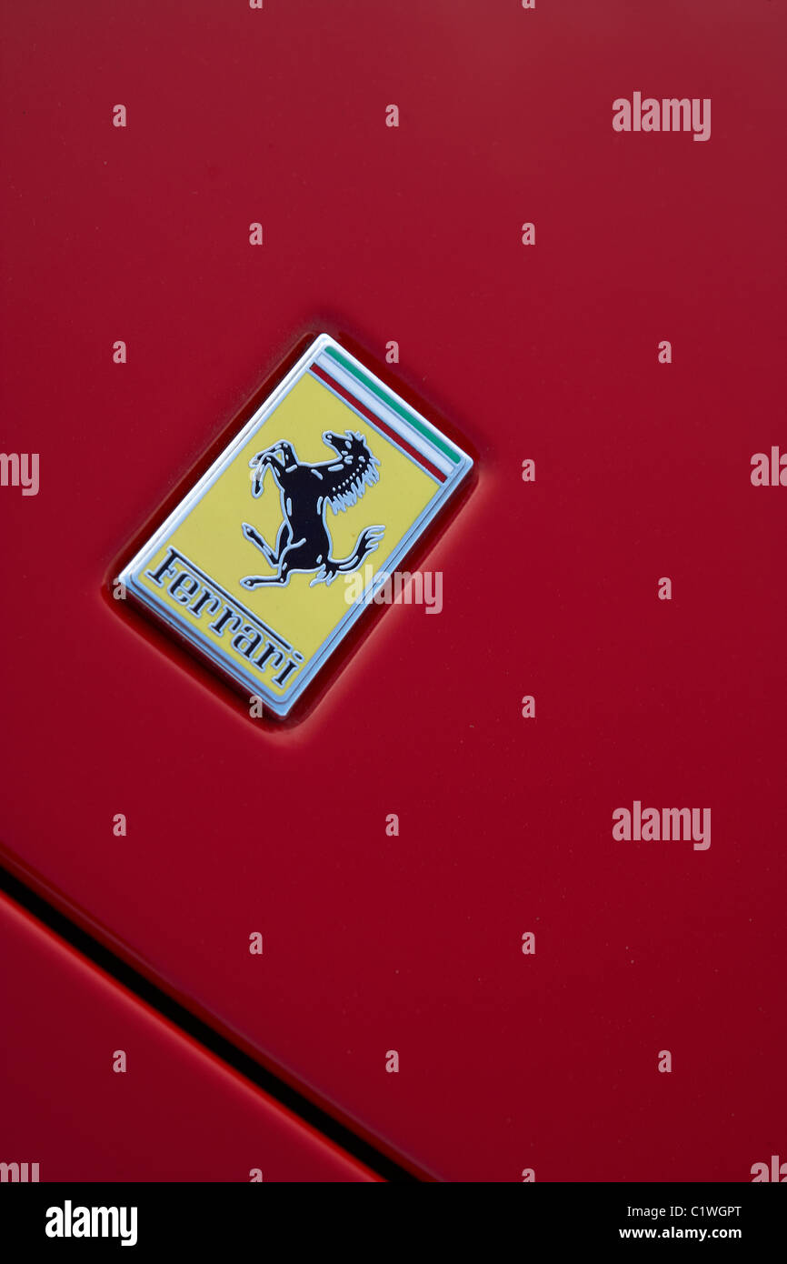 FERRARI F430 d'un insigne CLOSE UP Photo Stock - Alamy