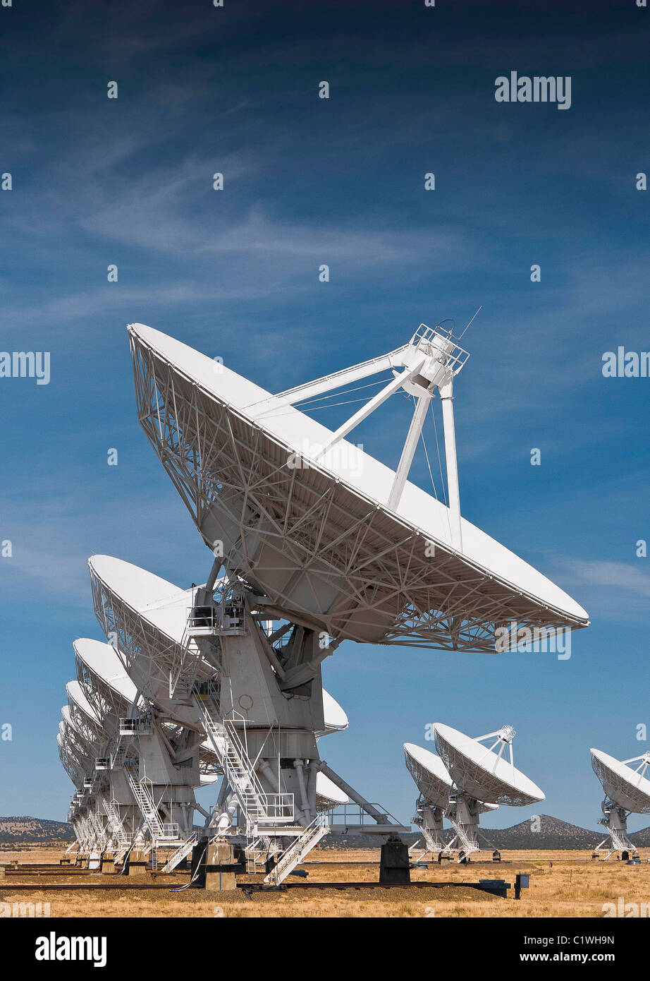 Antenne parabole desert usa Banque de photographies et d’images à haute ...