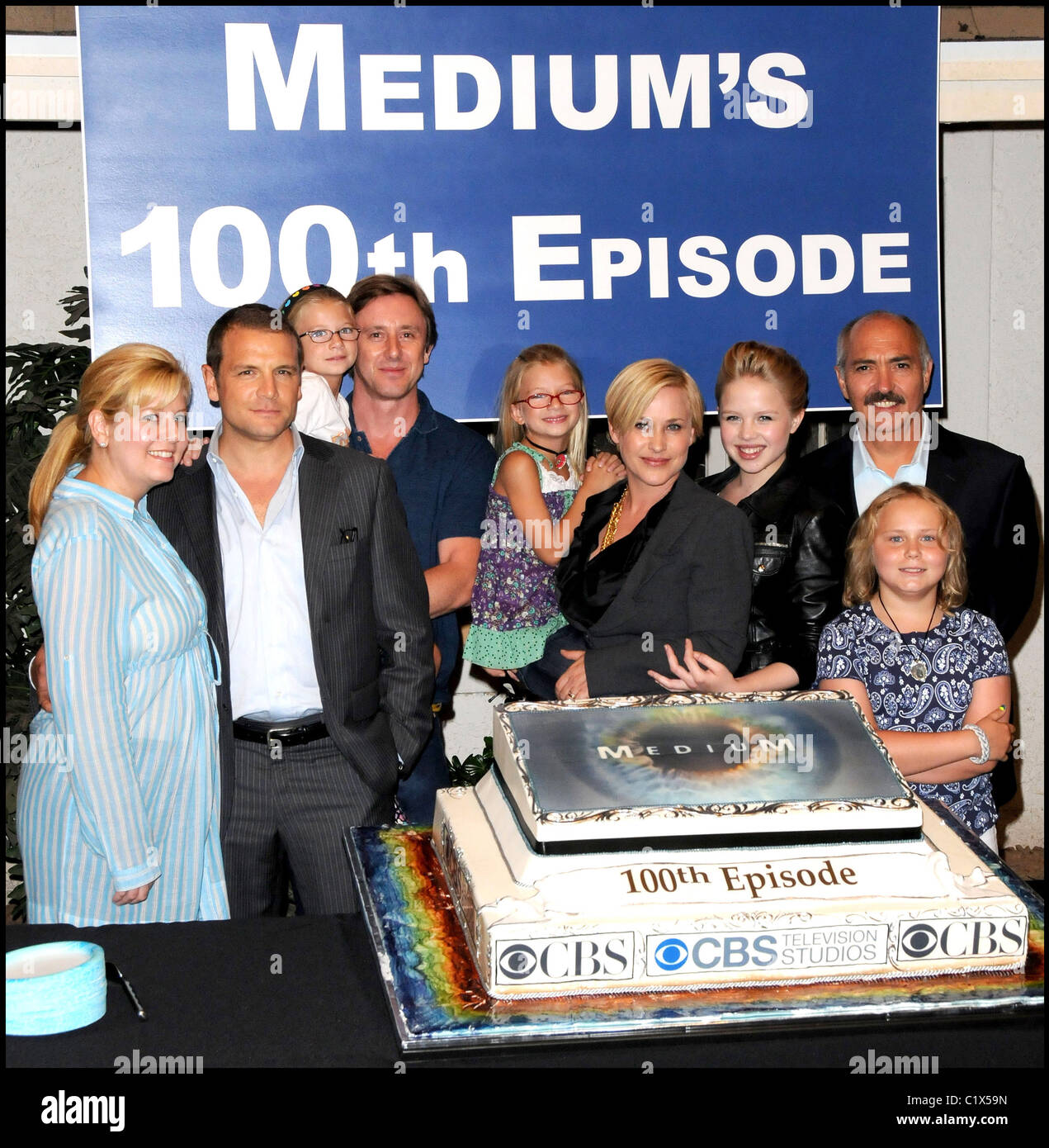 Patricia Arquette, Jake Weber, Sofia Vassilieva, Miranda Carabello ...