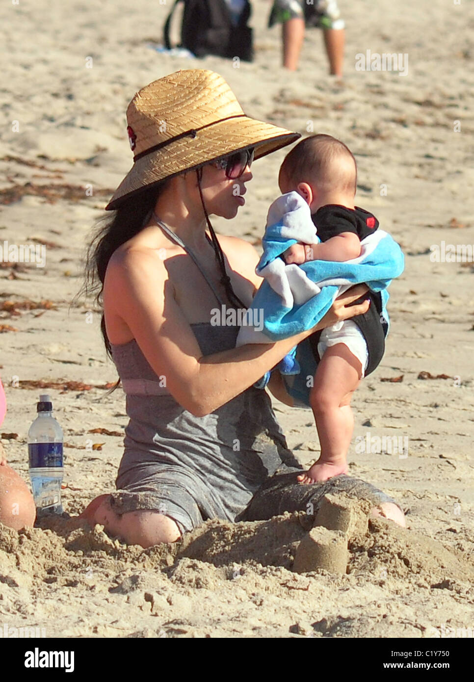 Nadya suleman octuplets Banque de photographies et d’images à haute ...