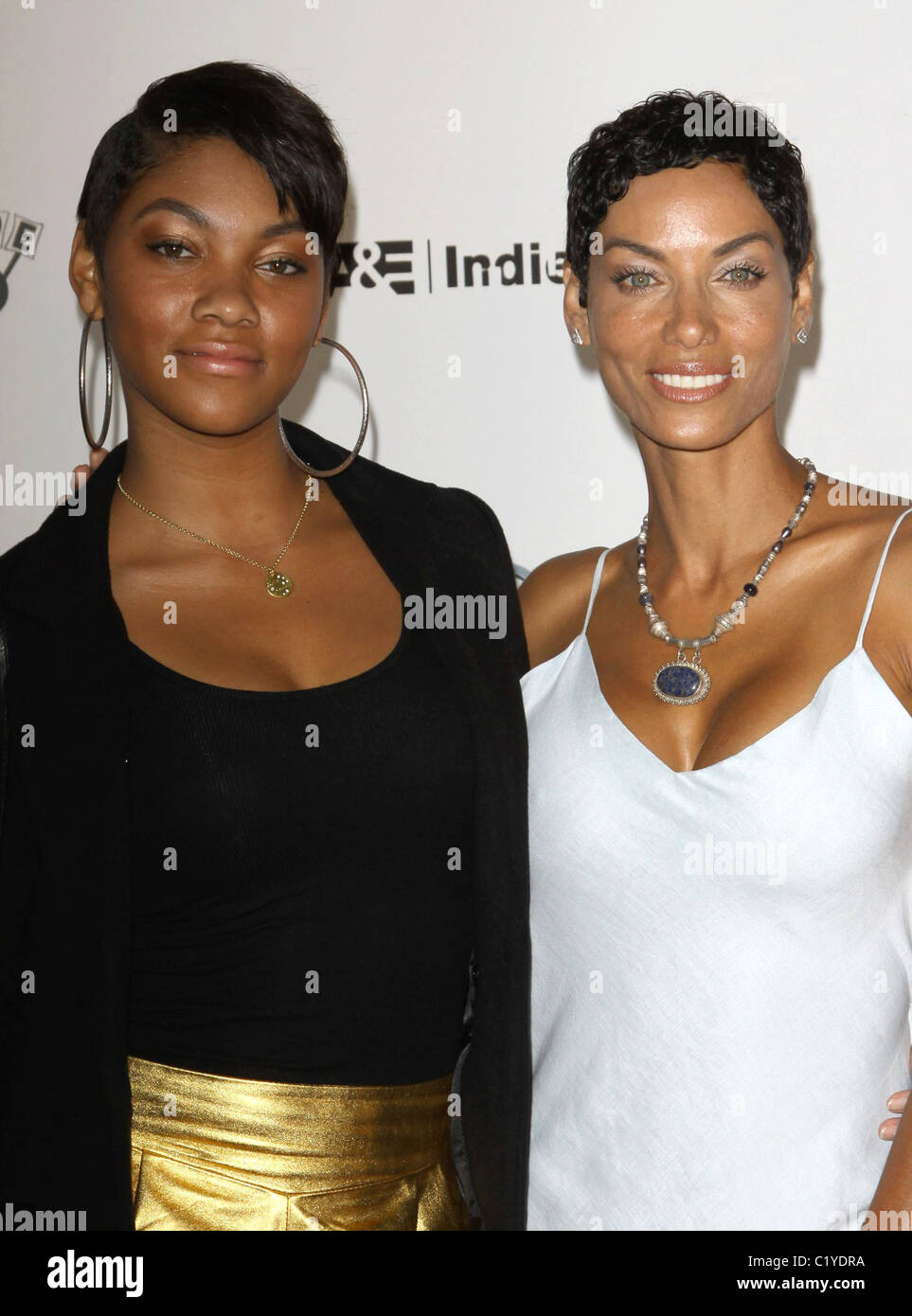 Nicole murphy and bella murphy Banque de photographies et d’images à ...