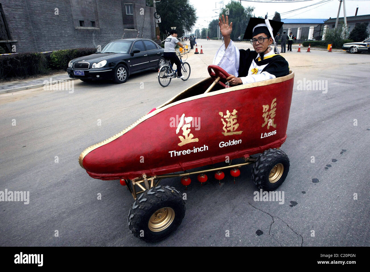 Shoe car Banque de photographies et d’images à haute résolution - Alamy
