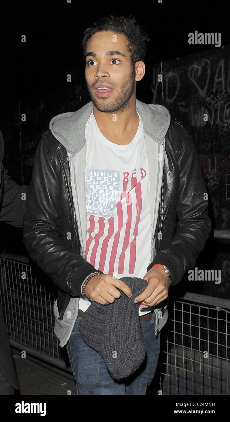 Finaliste de X Factor Danyl Johnson aborde le facteur X en dehors des ...