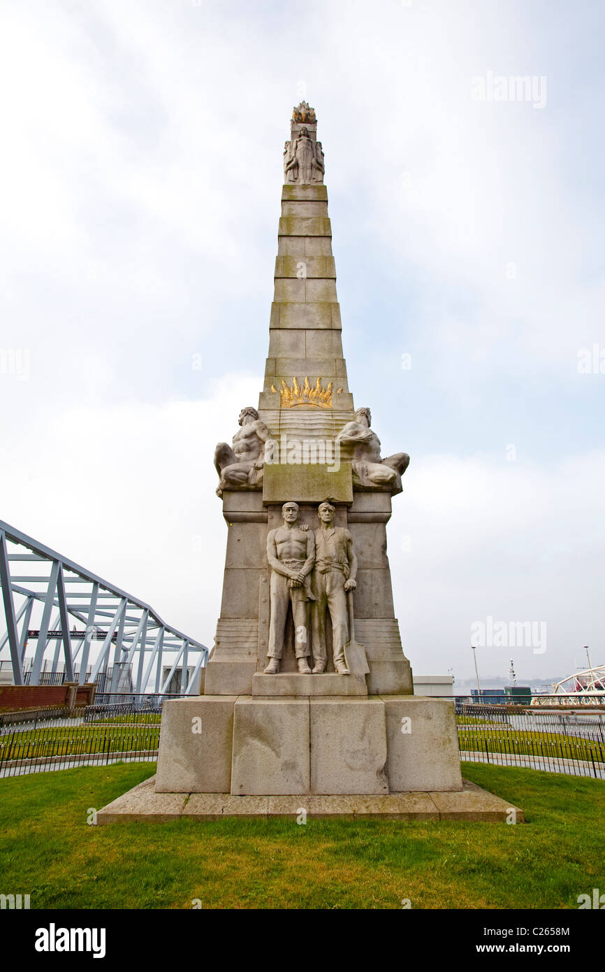 Sailor monument Banque de photographies et d’images à haute résolution ...