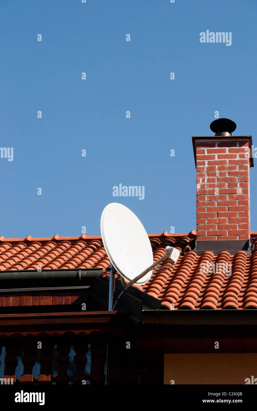 Satellite receiver dish Banque de photographies et d’images à haute ...