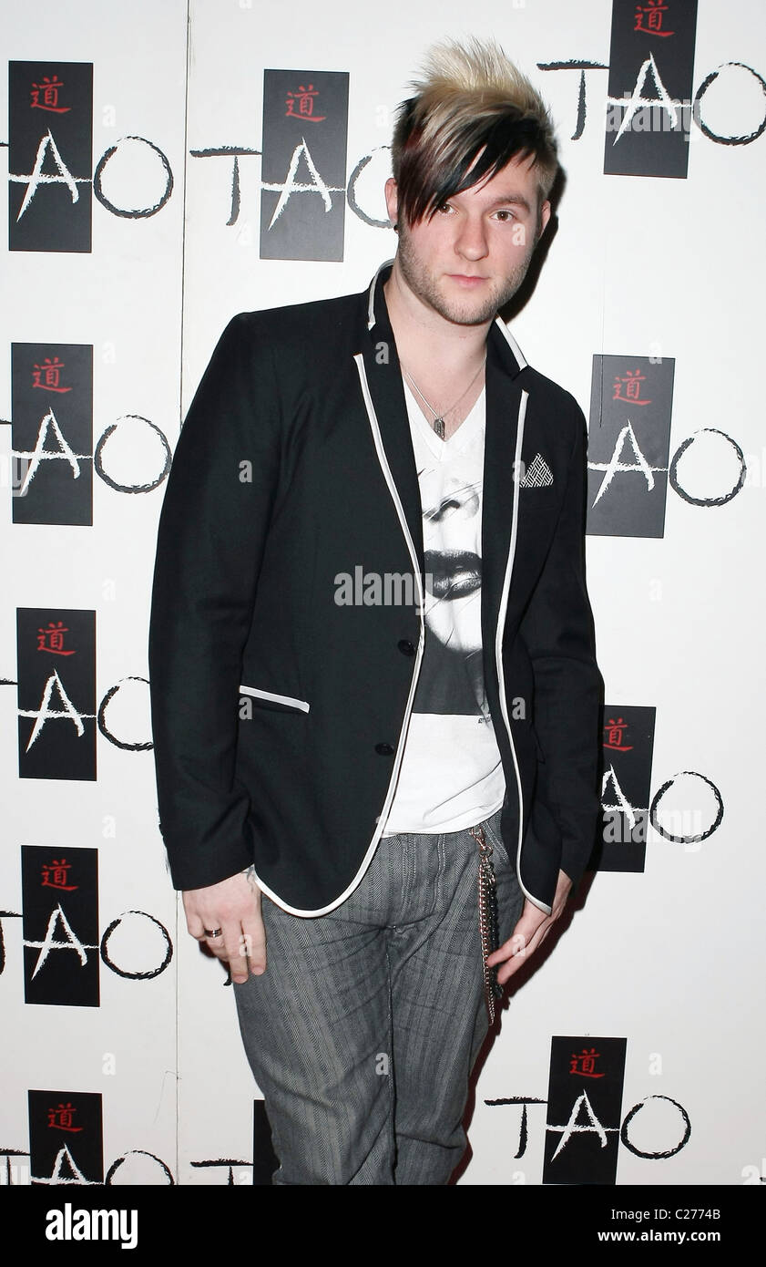 Blake Lewis célèbre la sortie de son nouvel album 'Heartbreak sur ...