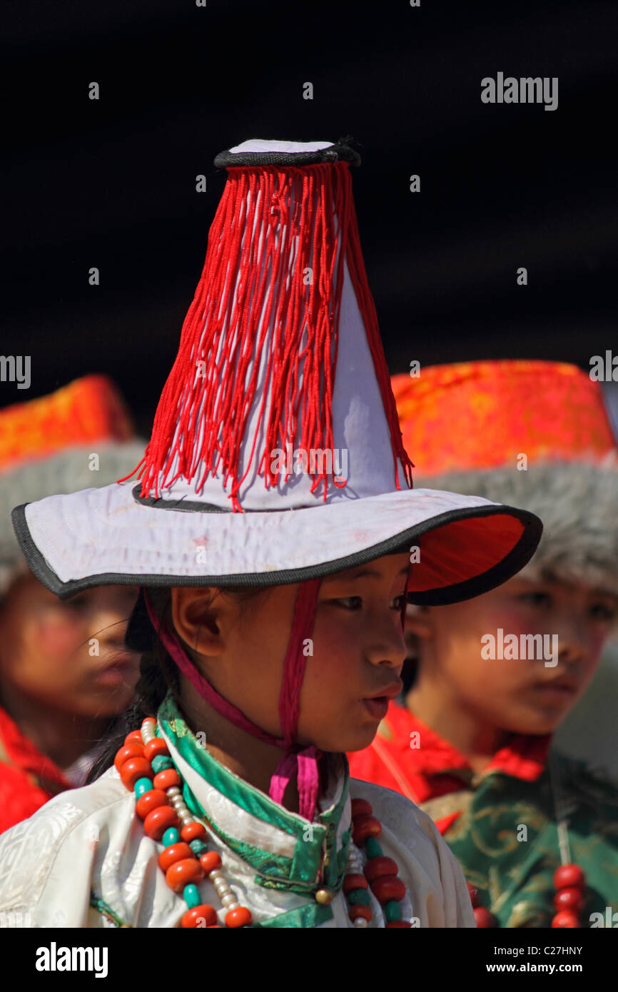 Tibetan folk dance Banque de photographies et d’images à haute ...