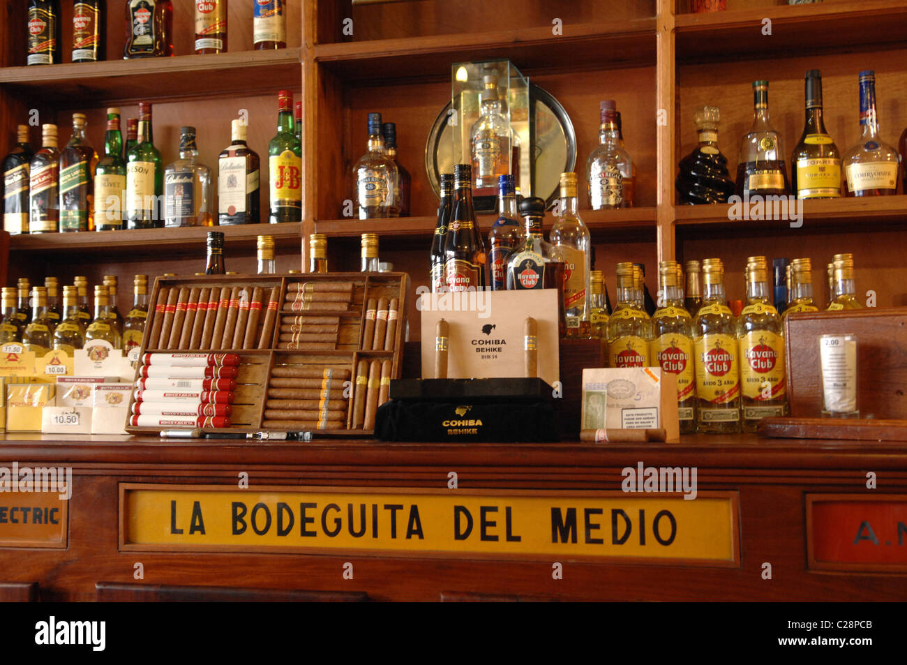 Cuba bar 1950 Banque de photographies et d’images à haute résolution ...