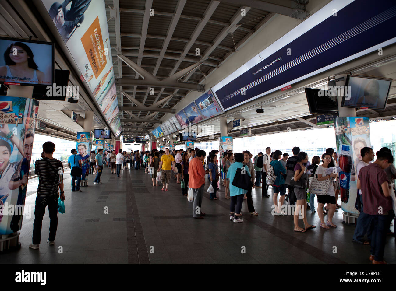 Siam Metro Station : Siam Paragon-Mall und Siam-Metrostation, Bangkok ...
