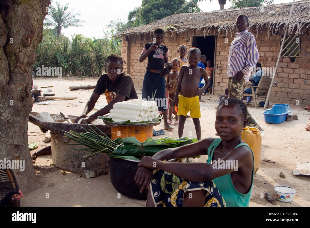 Betou republic of congo Banque de photographies et d’images à haute ...