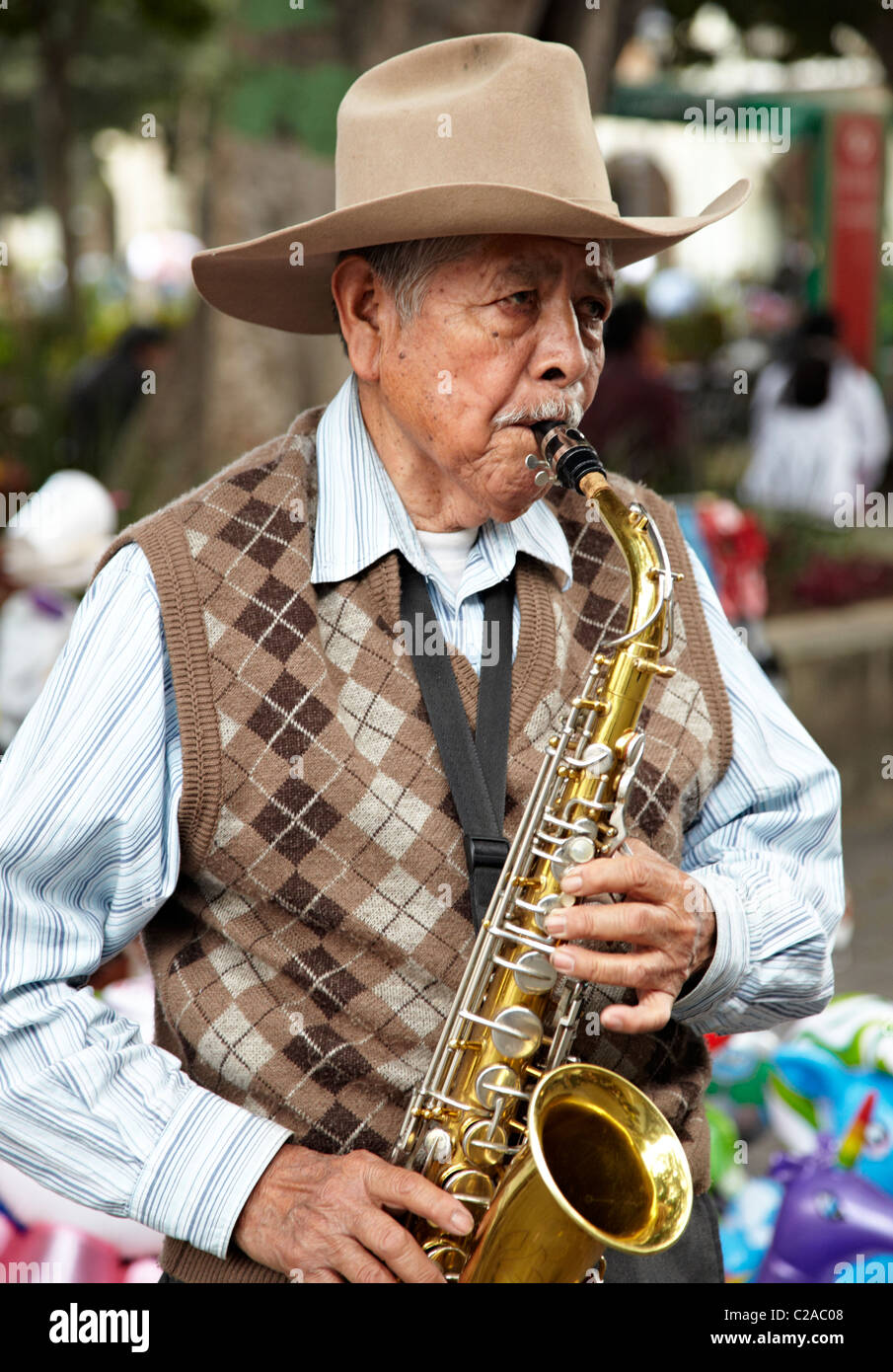 Homme mexicain Banque de photographies et d’images à haute résolution ...