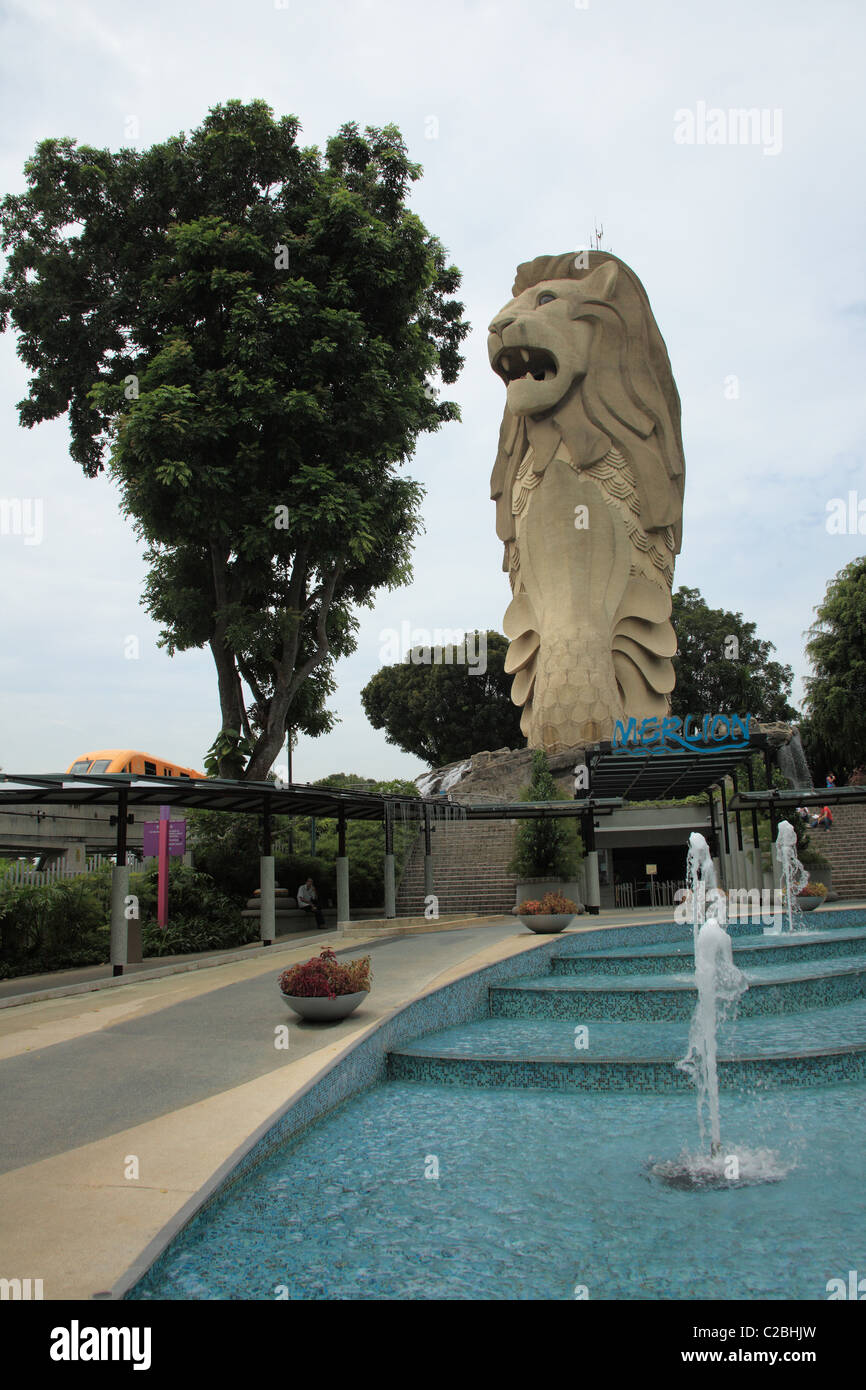 Lion statue sentosa merlion Banque de photographies et d’images à haute ...