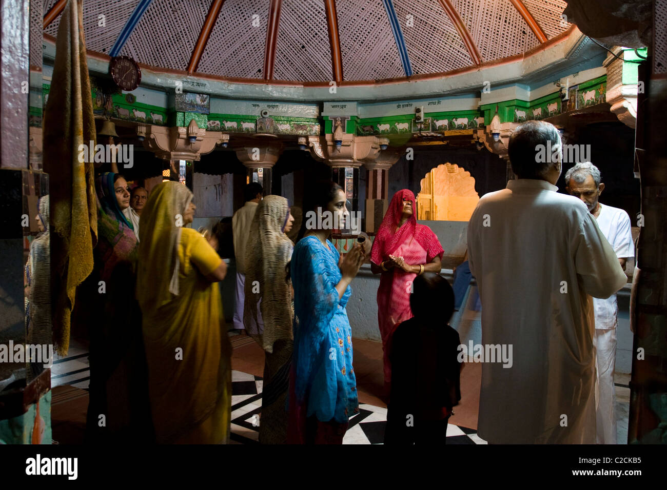 À l'intérieur d'un temple hindou de Phalodi,, le Rajasthan Photo Stock ...