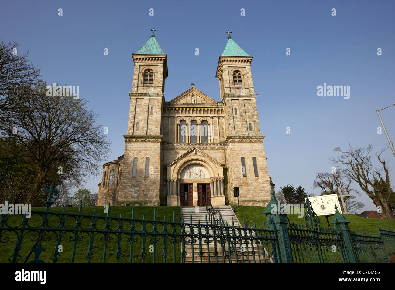 Belfast church catholic Banque de photographies et d’images à haute ...