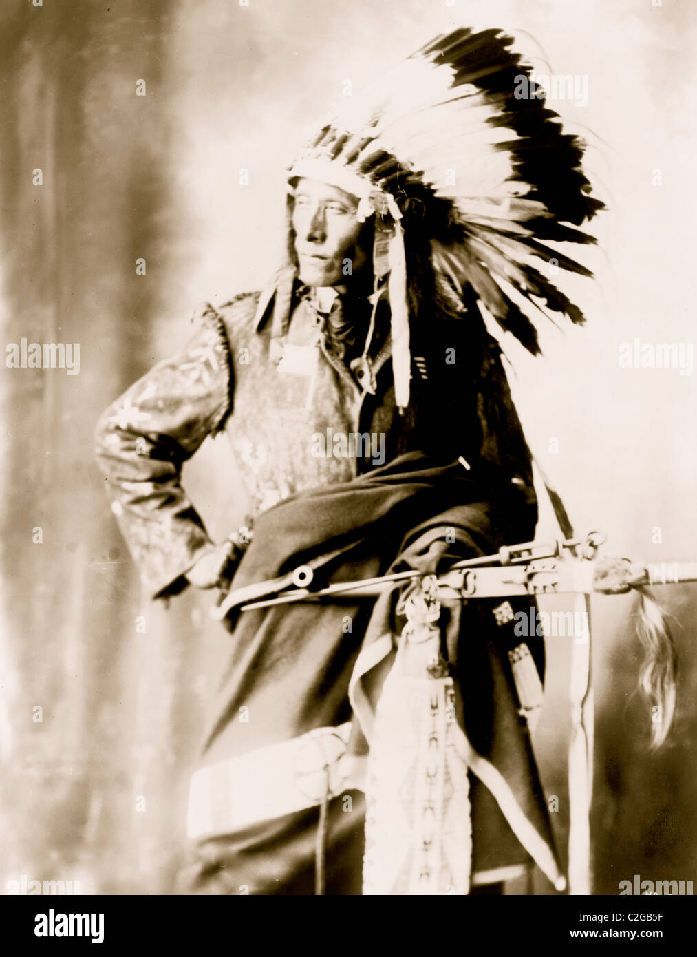 Coiffe de sioux Banque de photographies et d’images à haute résolution ...