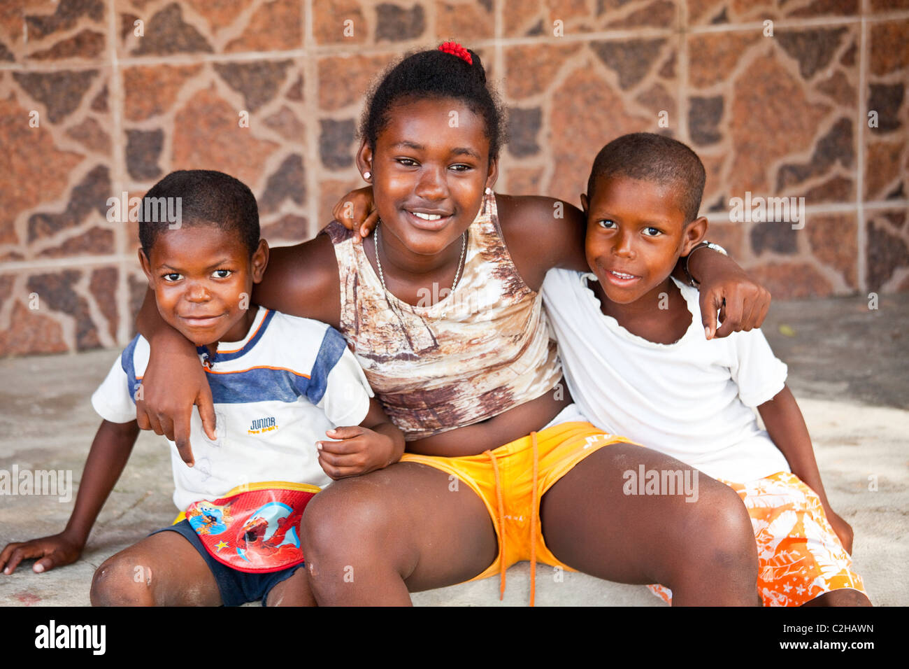 Jeunes enfants colombie Banque de photographies et d’images à haute ...