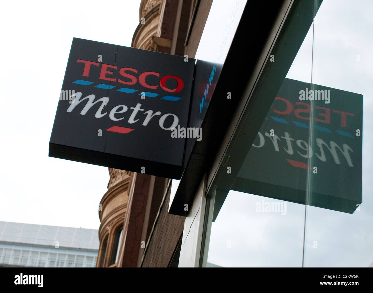 Tesco metro london Banque de photographies et d’images à haute ...