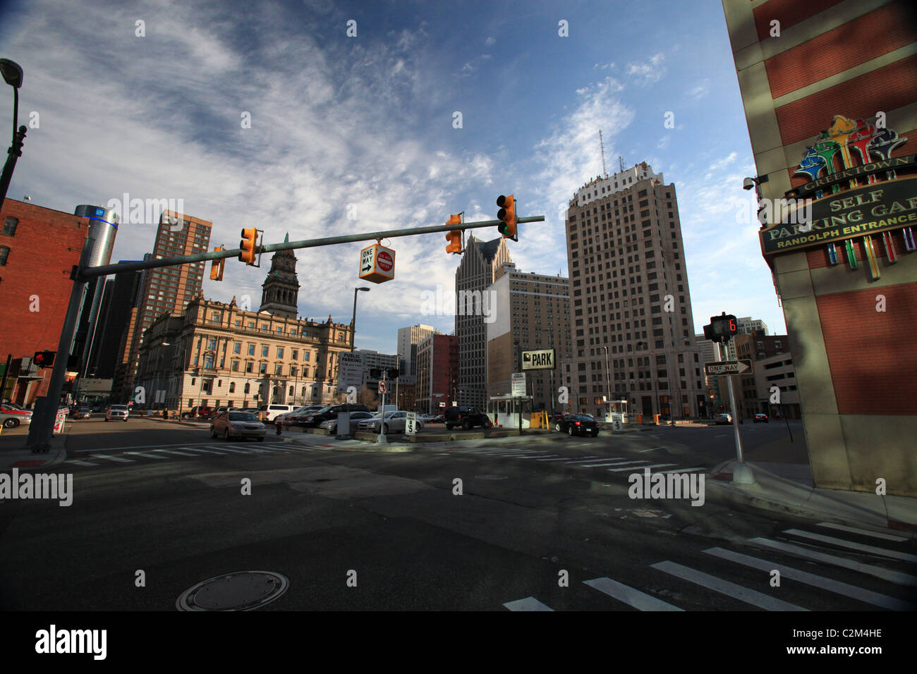Empty traffic intersection traffic lights Banque de photographies et d ...