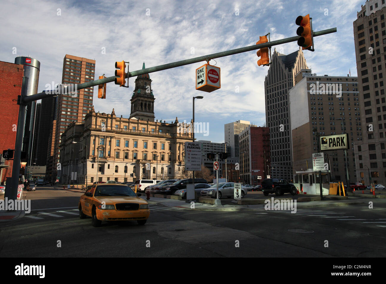 Empty traffic intersection traffic lights Banque de photographies et d ...